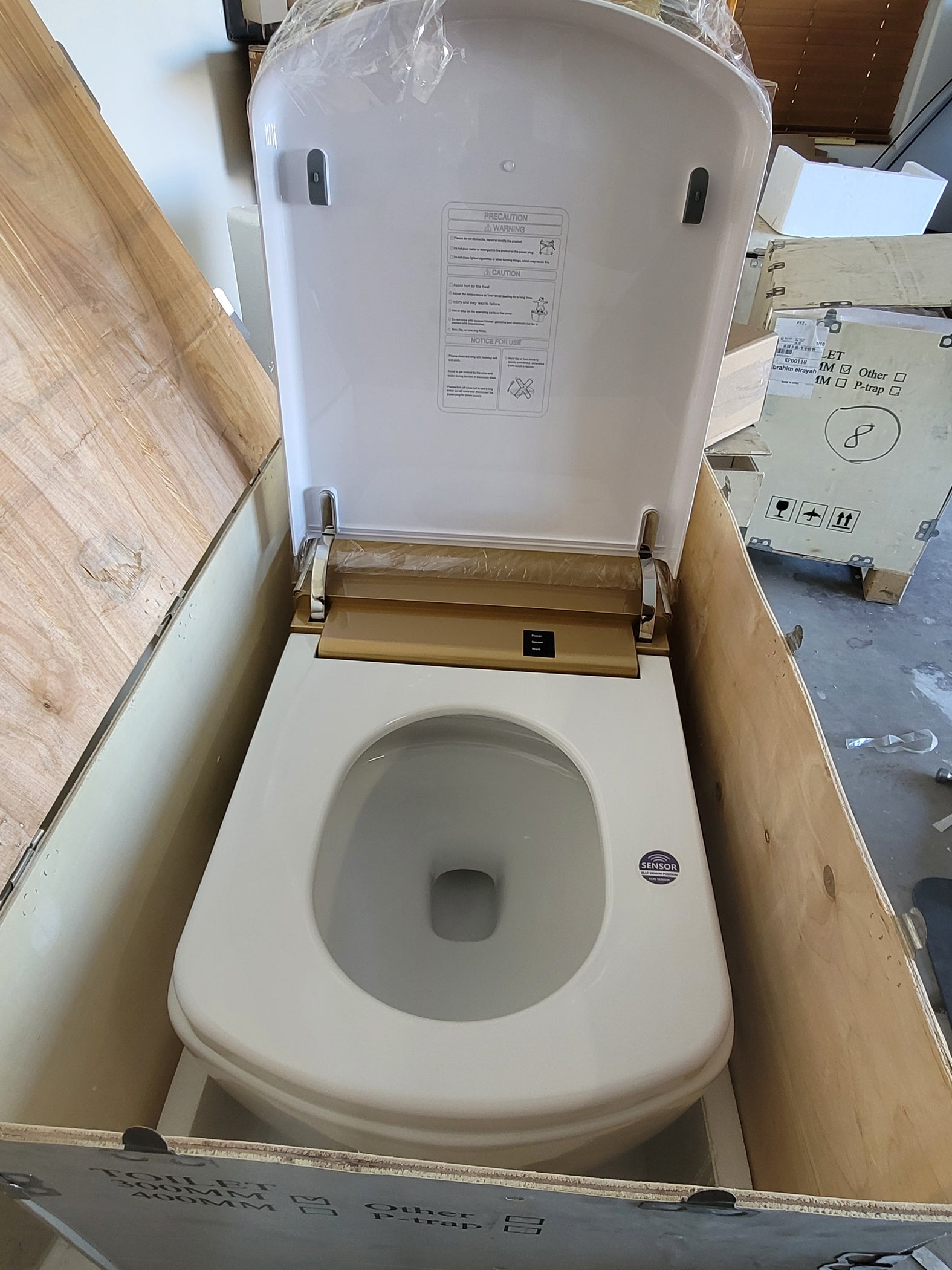 SLT600 Smart Toilet Seat Remote & APP Control Gold Color — Smart Living and Technology